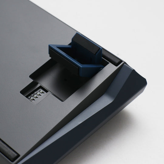 One 3 Pro (Nazca Line) – Ducky